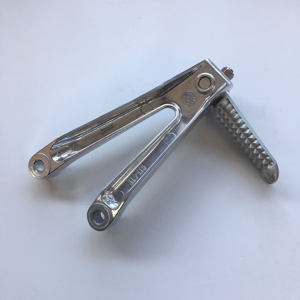 REAR FOOTREST ASSY – Pentaras Motors