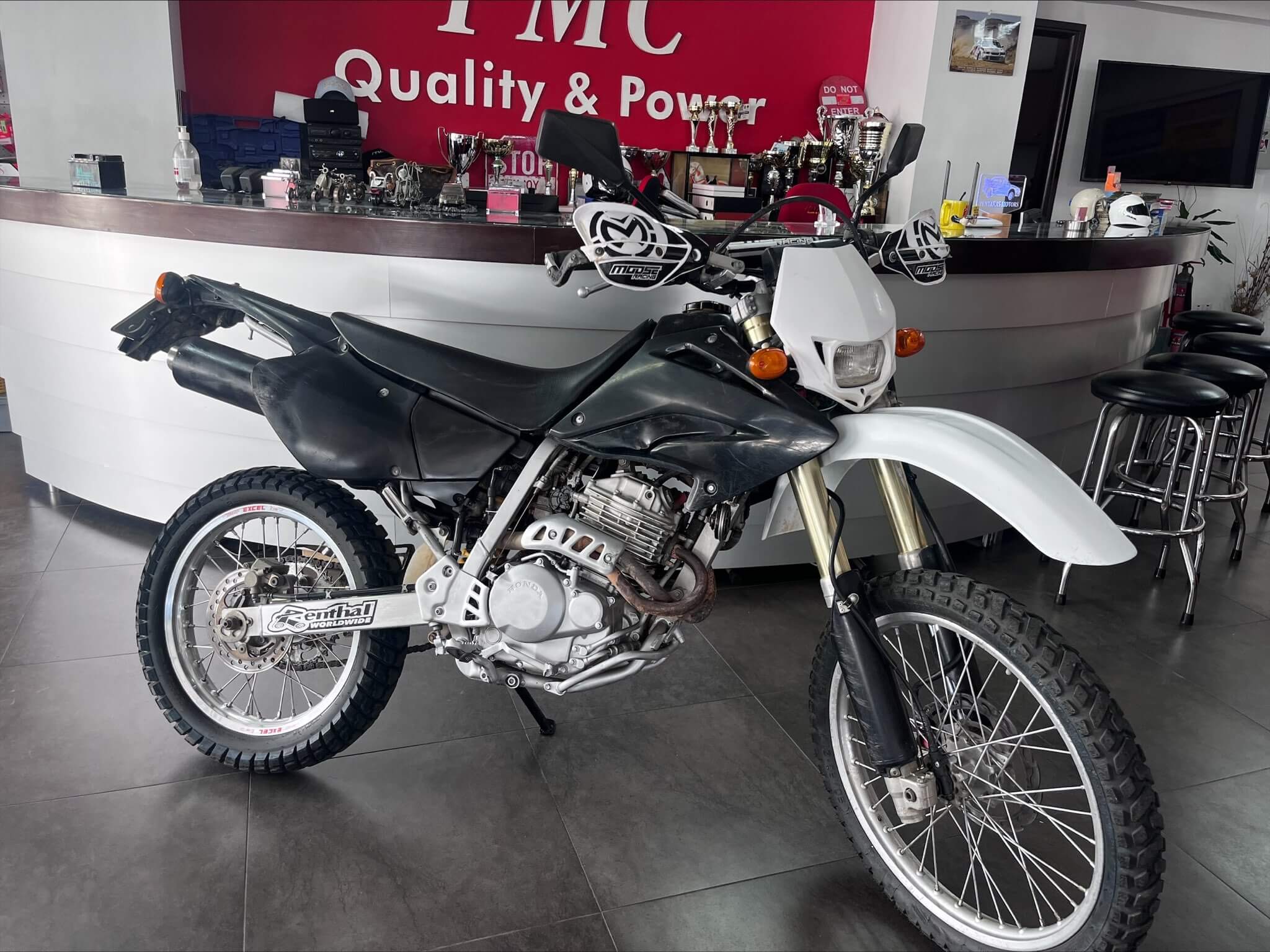 Honda XR250 – Pentaras Motors