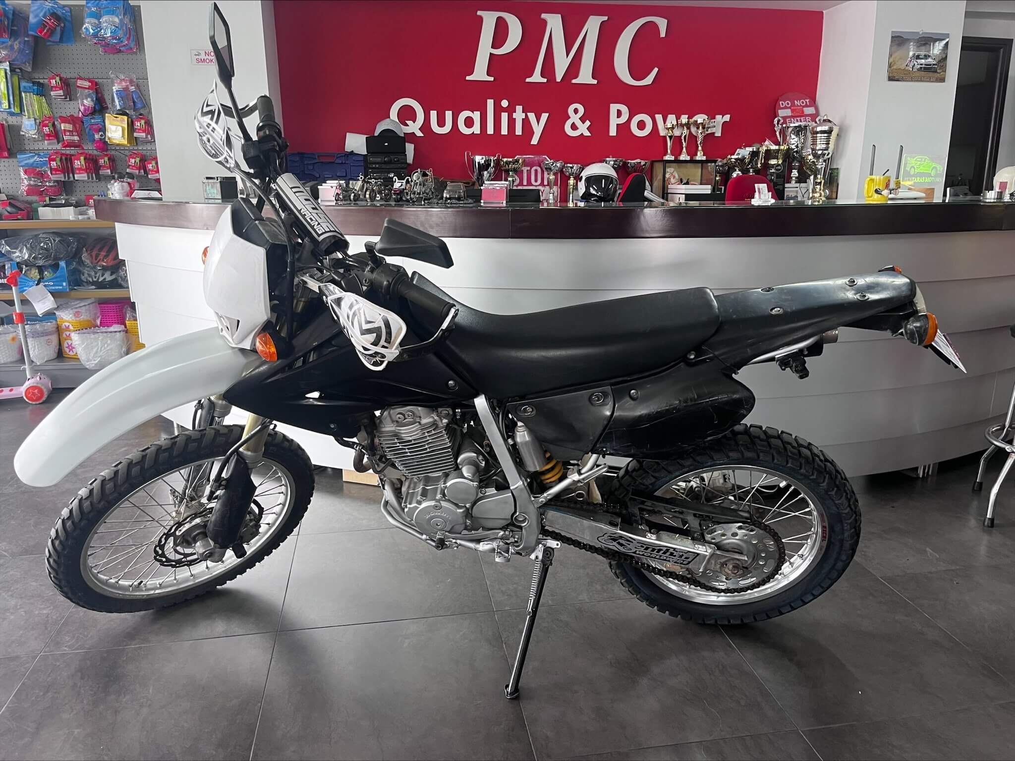 Honda XR250 – Pentaras Motors
