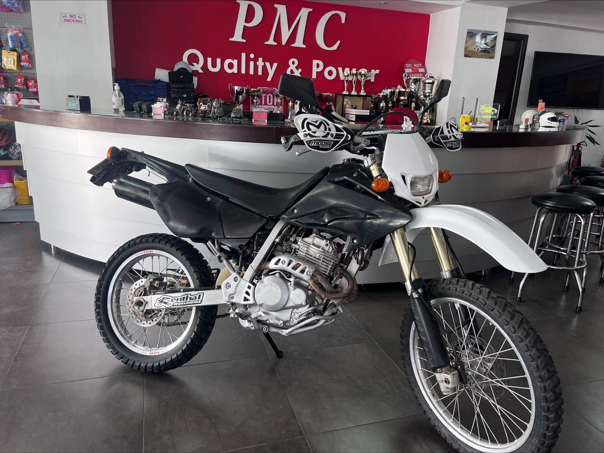 Honda XR250 – Pentaras Motors